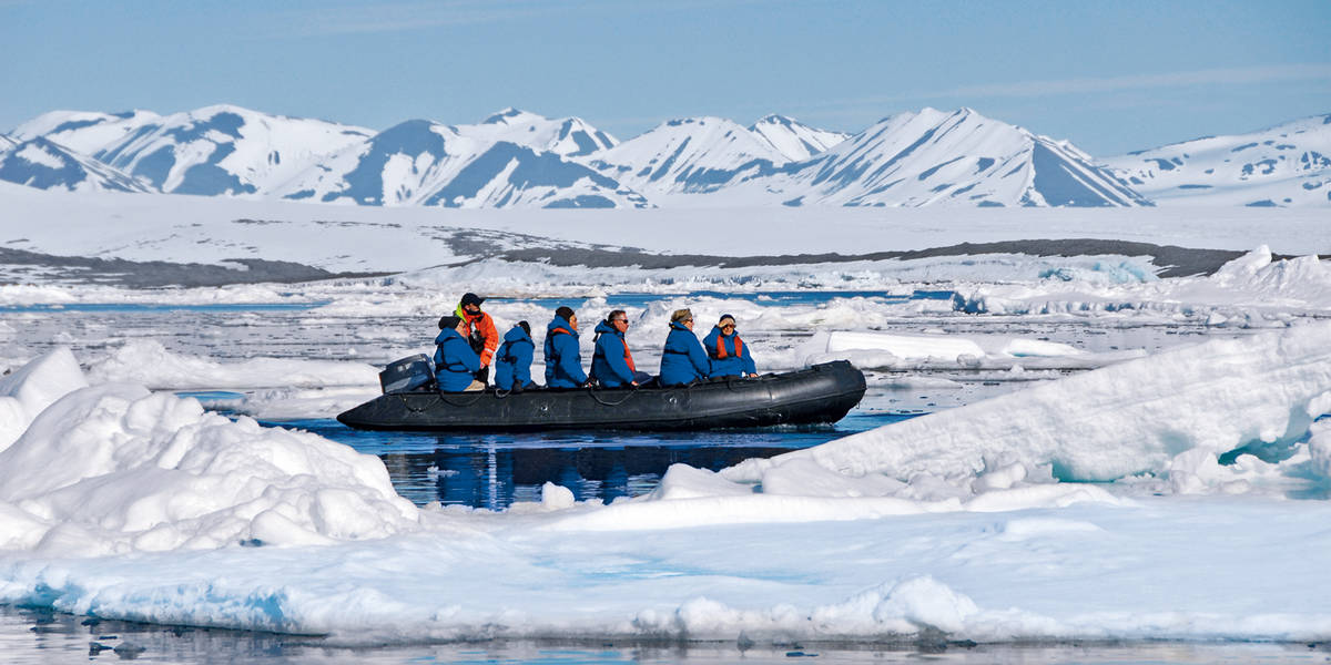 Expedition cruise from Tromso to Longyearbyen with HANSEATIC spirit ...