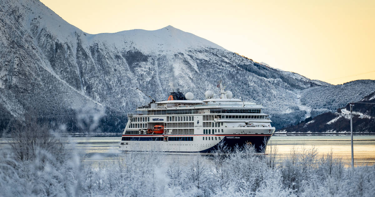 Expedition Nordkap: Mit der HANSEATIC nature ab Hamburg entlang der ...